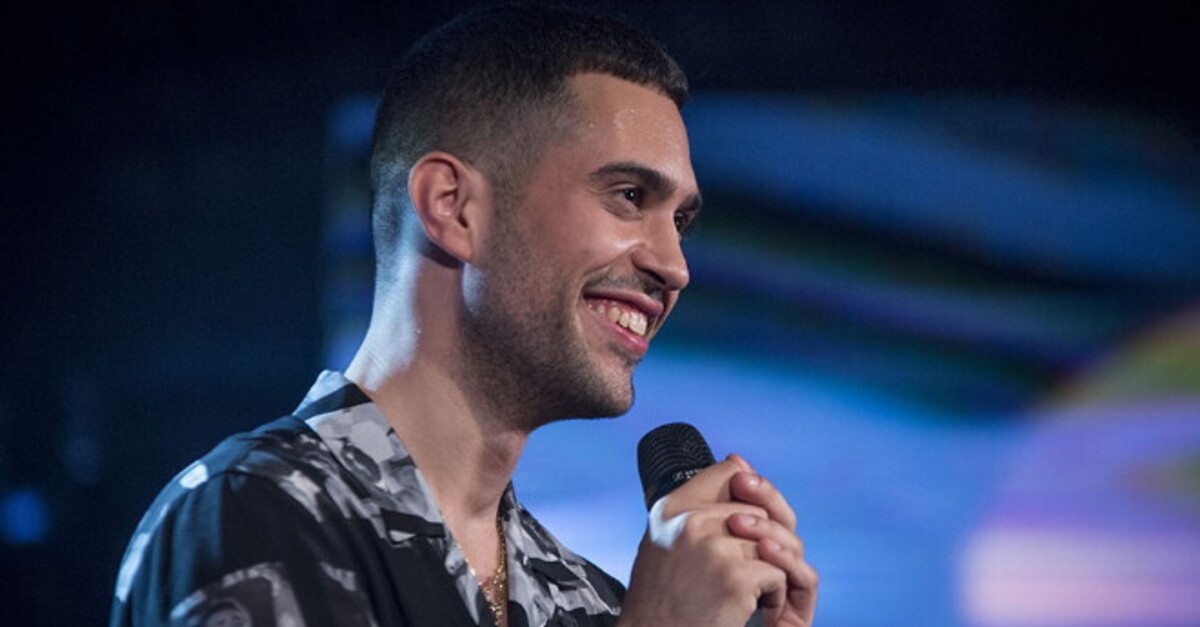 News - RadioItalia-Mahmood e i finalisti di Sanremo Giovani in tour ...