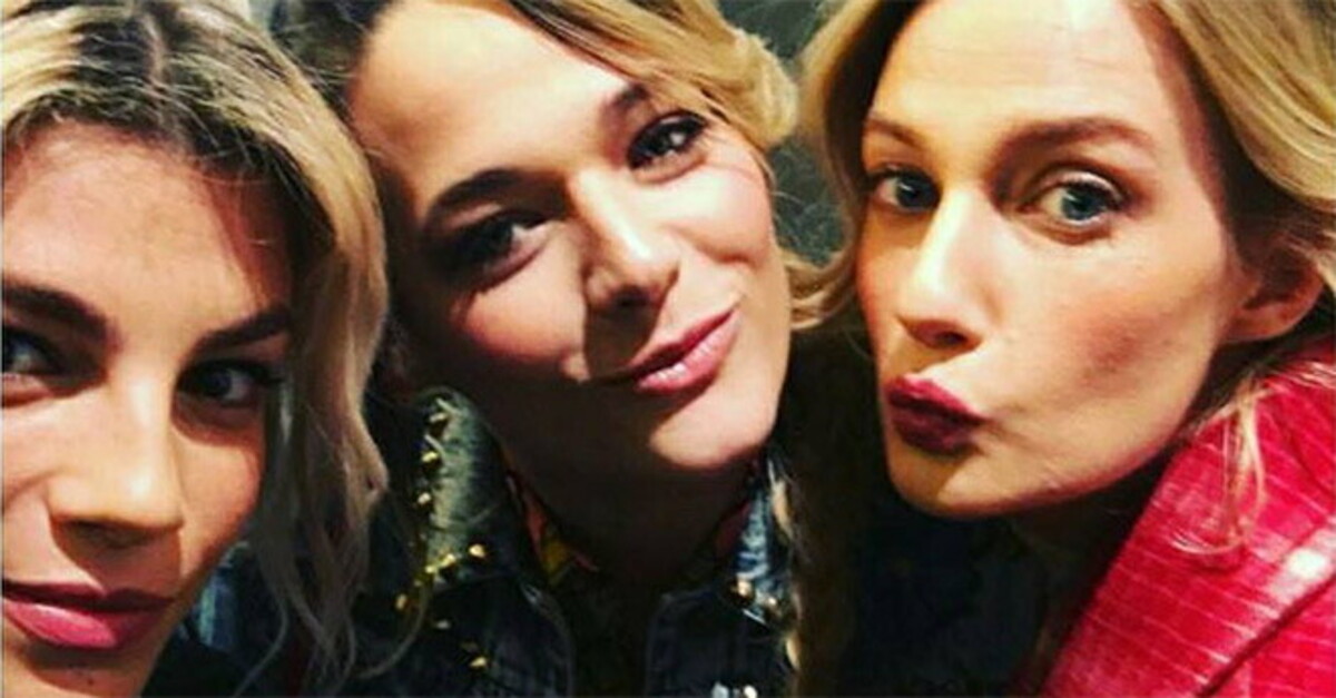 News - RadioItalia-Emma alla prima del film “La Cena Di Natale”: ecco ...