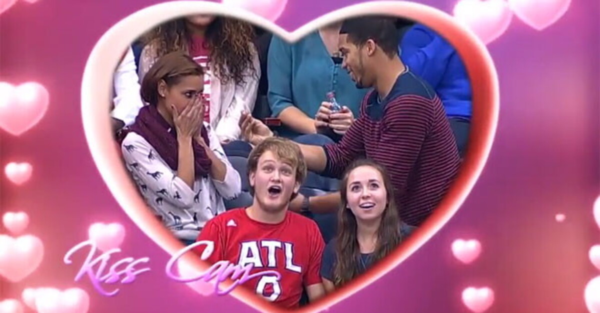 News - RadioItalia-Storie dall'NBA: la Kiss Cam, l'anello e la proposta ...