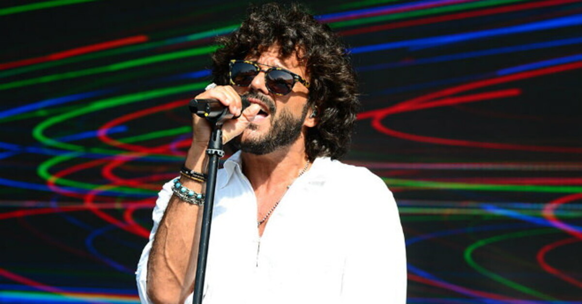 News - RadioItalia-Francesco Renga porta “Nuova luce” a RADIO ITALIA ...