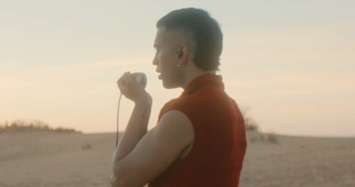 News - RadioItalia-Mahmood canta “Ghettolimpo” in Sardegna. Guarda il ...