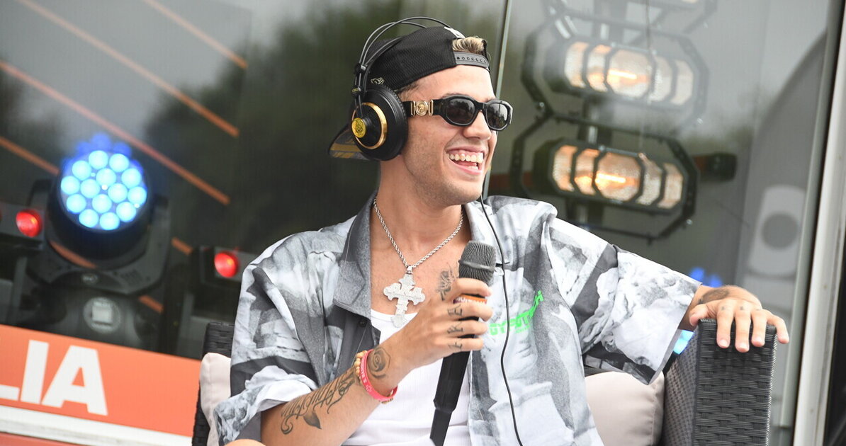 News - RadioItalia-Aka 7even: il tour, il lavoro su nuovi brani e il ...