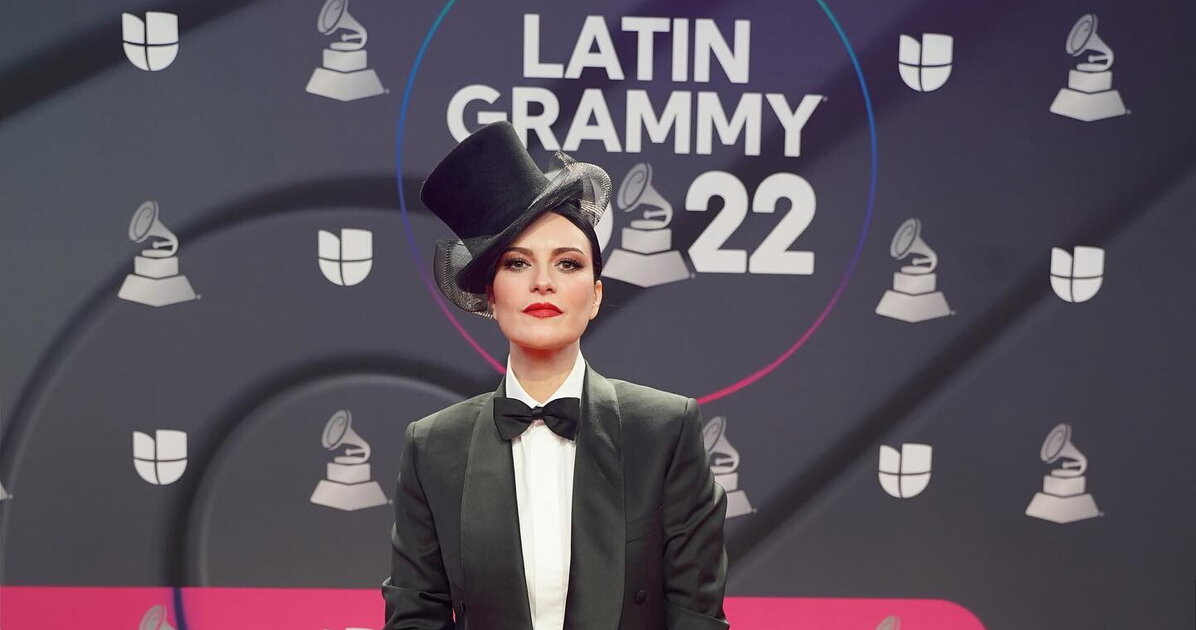 News - RadioItalia-Laura Pausini: i Latin Grammy, il panino e la ...