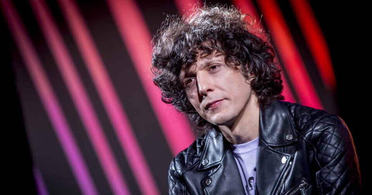 News - RadioItalia-Ermal Meta racconta il periodo buio: “Mi sentivo ...