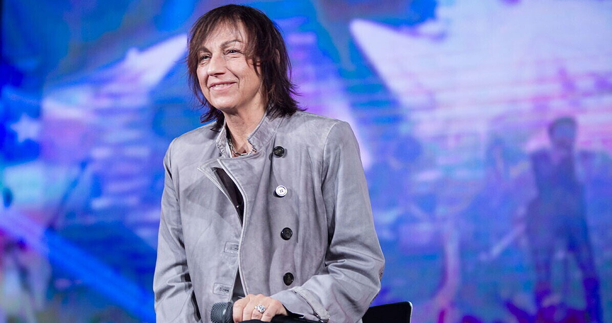 News - RadioItalia-Gianna Nannini: la figlia Penelope canta Un’estate ...