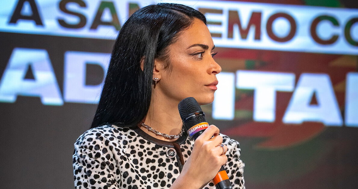 News - RadioItalia-Elodie al Fuori Sanremo: "Ogni volta al Festival è ...