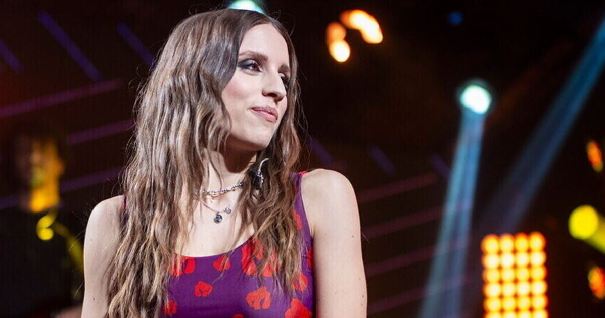 News - RadioItalia-Angelina Mango: la piccola esibizione dal vivo a Milano